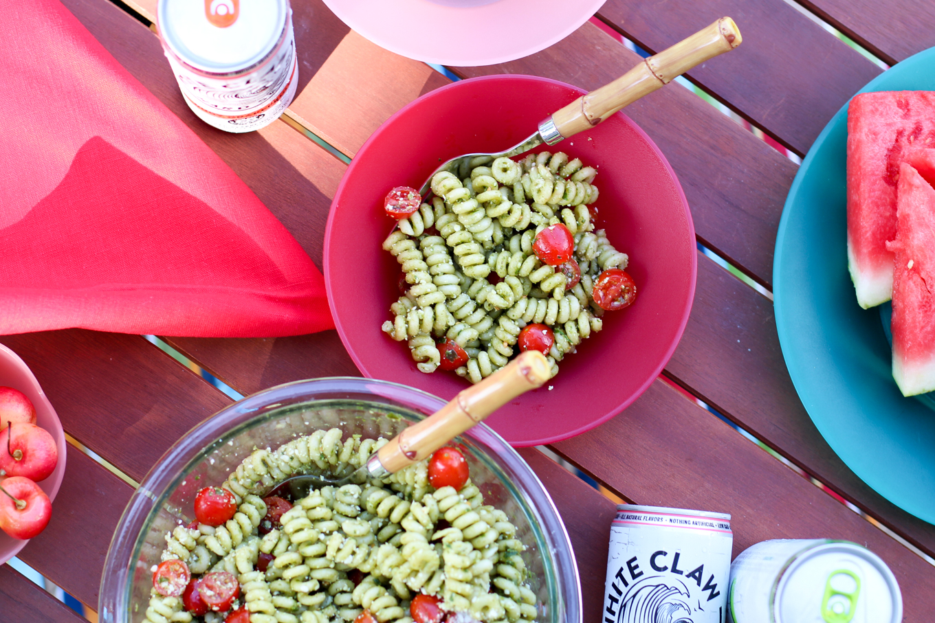 How to Throw a Quick Summer Picnic