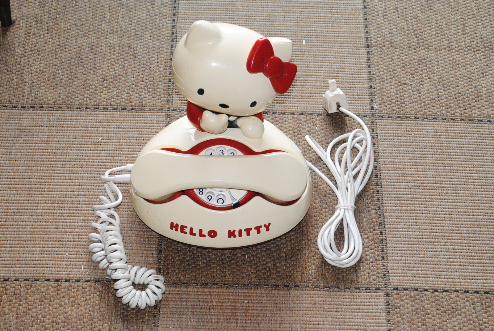 Vintage Goodness 1.0: Featured Collectible - Vintage Telephones