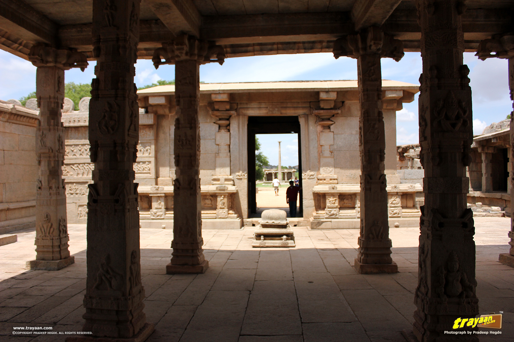 Hampi - Remnants and ruins of glorious Vijayanagara - Part 4 - Trayaan