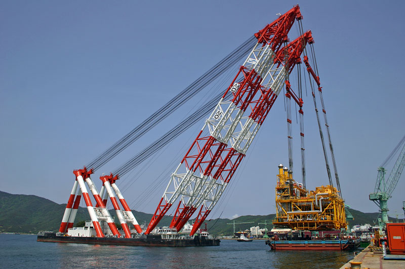 Alma de herrero: La mayor grúa flotante del mundo
