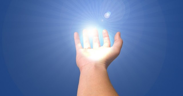 Manuel Velasco Carretero - Economía - Derecho - Empresa: Sentir la palmada