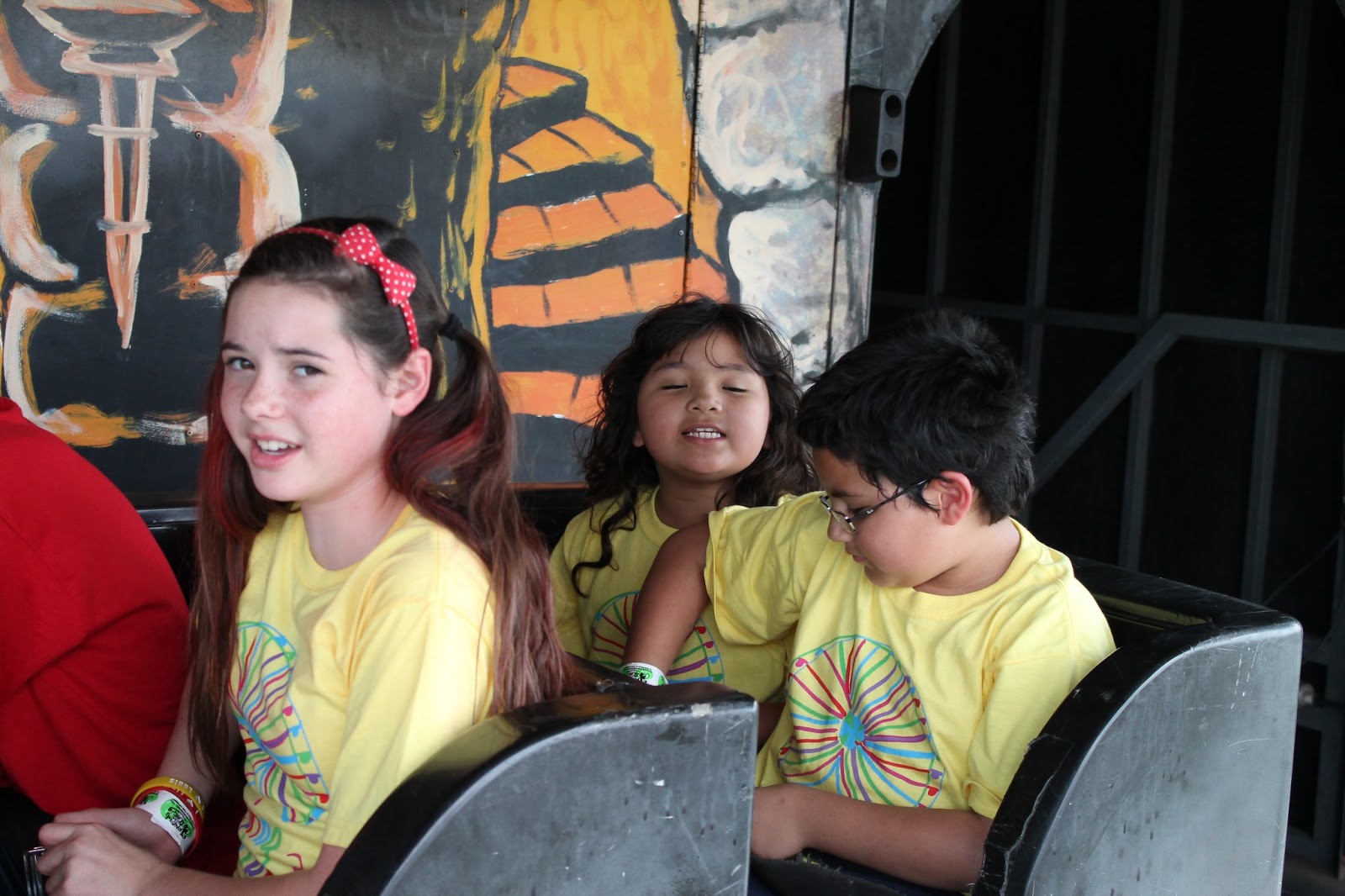 Daddy Waddy Weeviews: My Kid's Are Not Afraid Of A Fun House