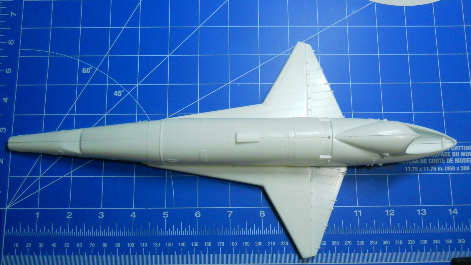 Scale Model Kit Review Blog (SMKR): Airfix Orion Spacecraft vs Moebius ...