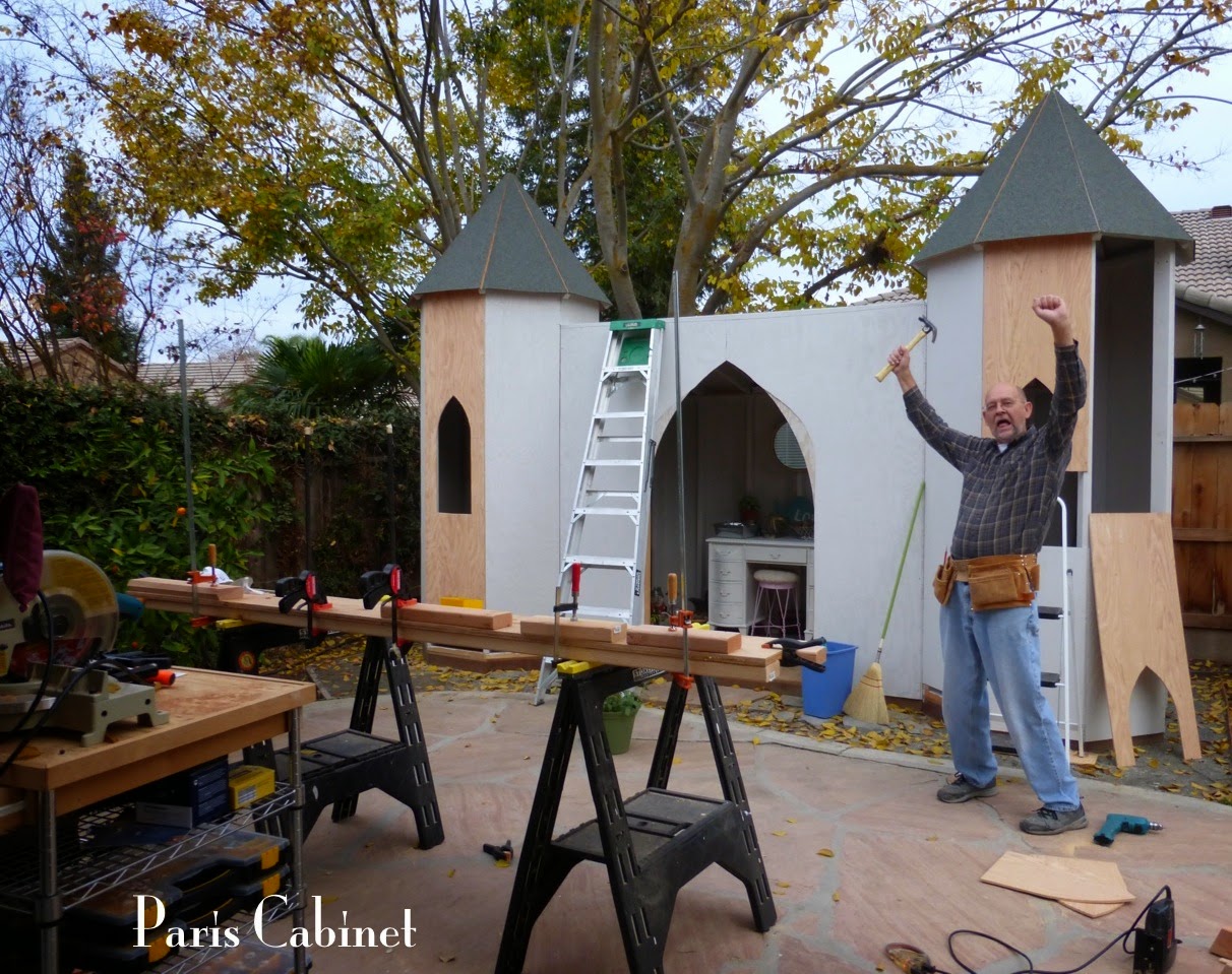 Paris Cabinet: Celebrating Dutchman at the Garden Castle Shed