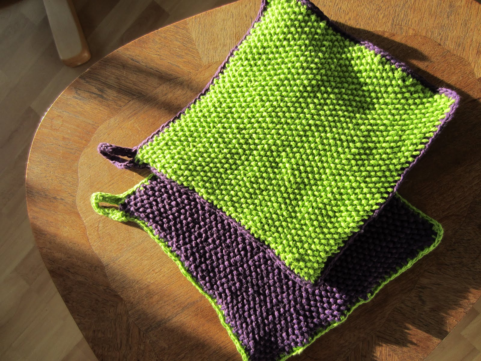 Søstrene Kjeldgaard: Grydelapper