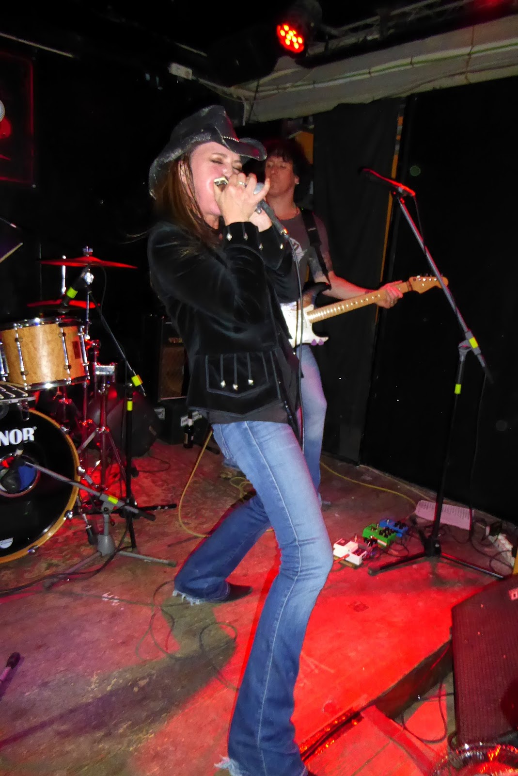 H M F A E : STACIE COLLINS