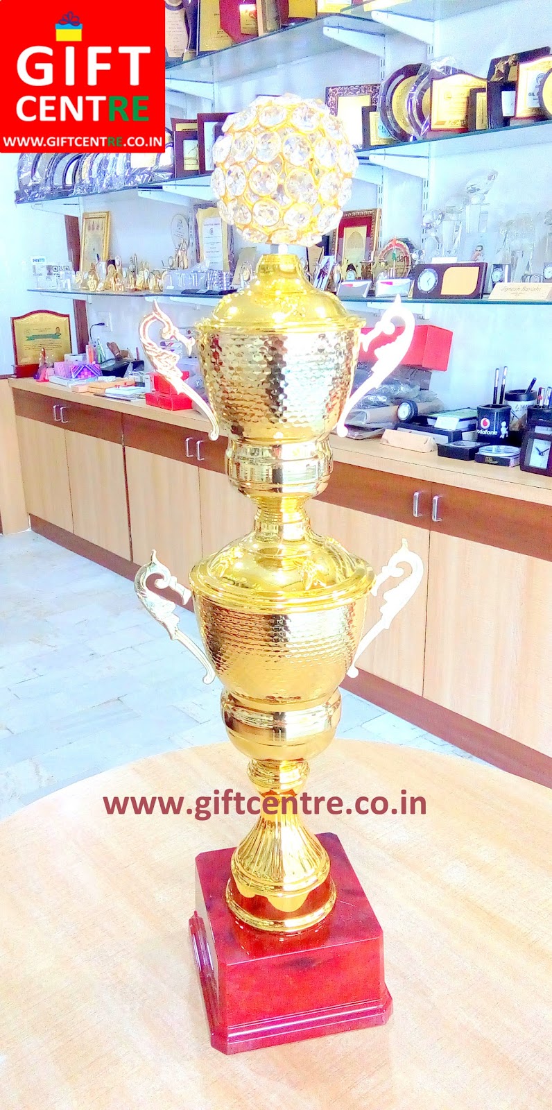 Corporate gifts - Branding solution in remarkable products. : Trophy ...