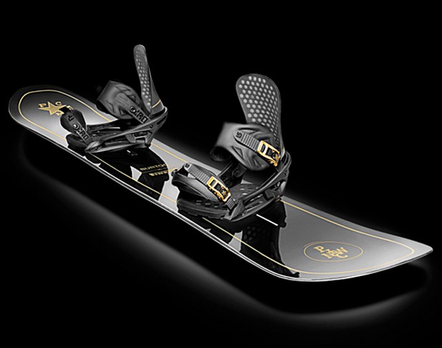Passion For Luxury : Snowboard Pirelli Pzero x Burton Limited Edition