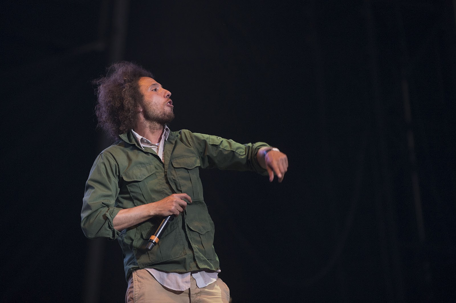 [-_INTERVALOS DE UN SEGUNDO_-]: Músicos comprometidos: ZACK DE LA ROCHA.