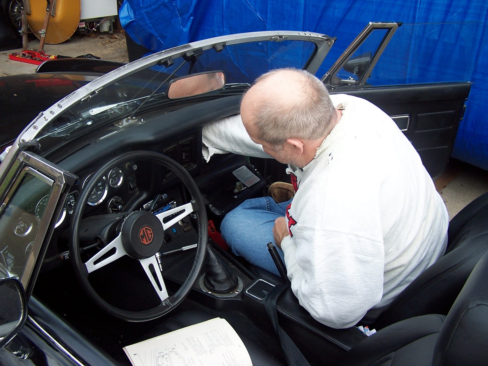 Patio Boat: Woo-Hoo! Heat in the MGB!