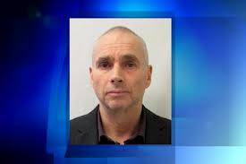 How are paedophiles dealt with in Canada and other countries?