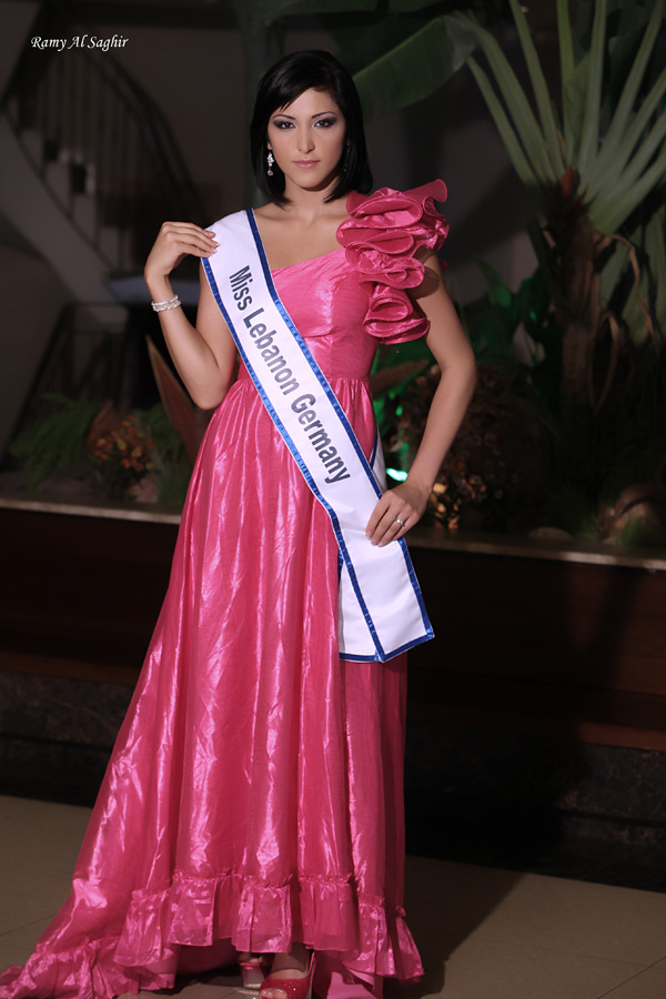 Amy Willerton: Amina Sabbah is crowned Miss World Germany 2013