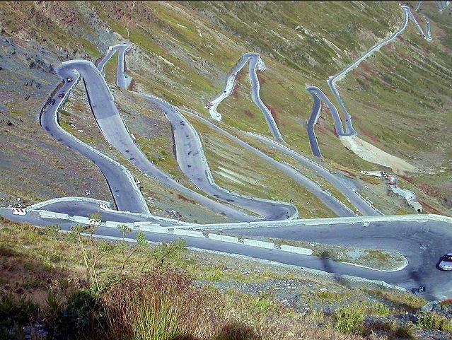 I Have Seen The Whole Of The Internet: Crazy Roads Around The World