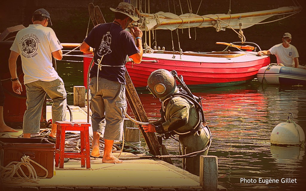 DESCENDRE COMME TOUS LES SCAPHANDRIERS DEPUIS PLUS D'UN SIÈCLE