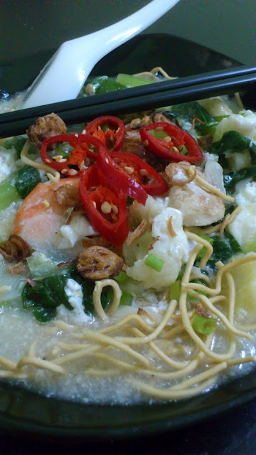 zARina RaDZi: Yee Mee Kantonis