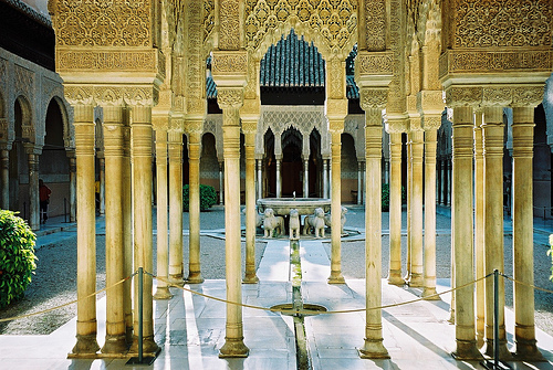 Cafe-philo at South Kensington: Multiculturalism vs Monoculturalism