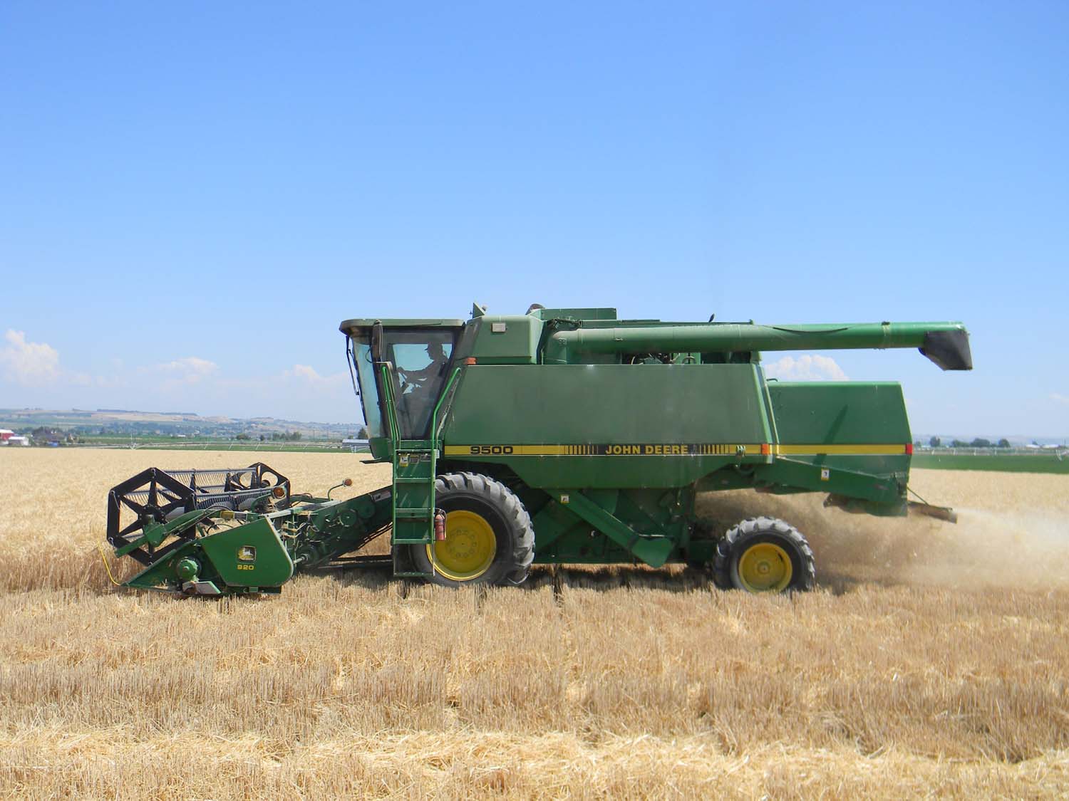 Owyhee Agriculture: Wheat Harvest