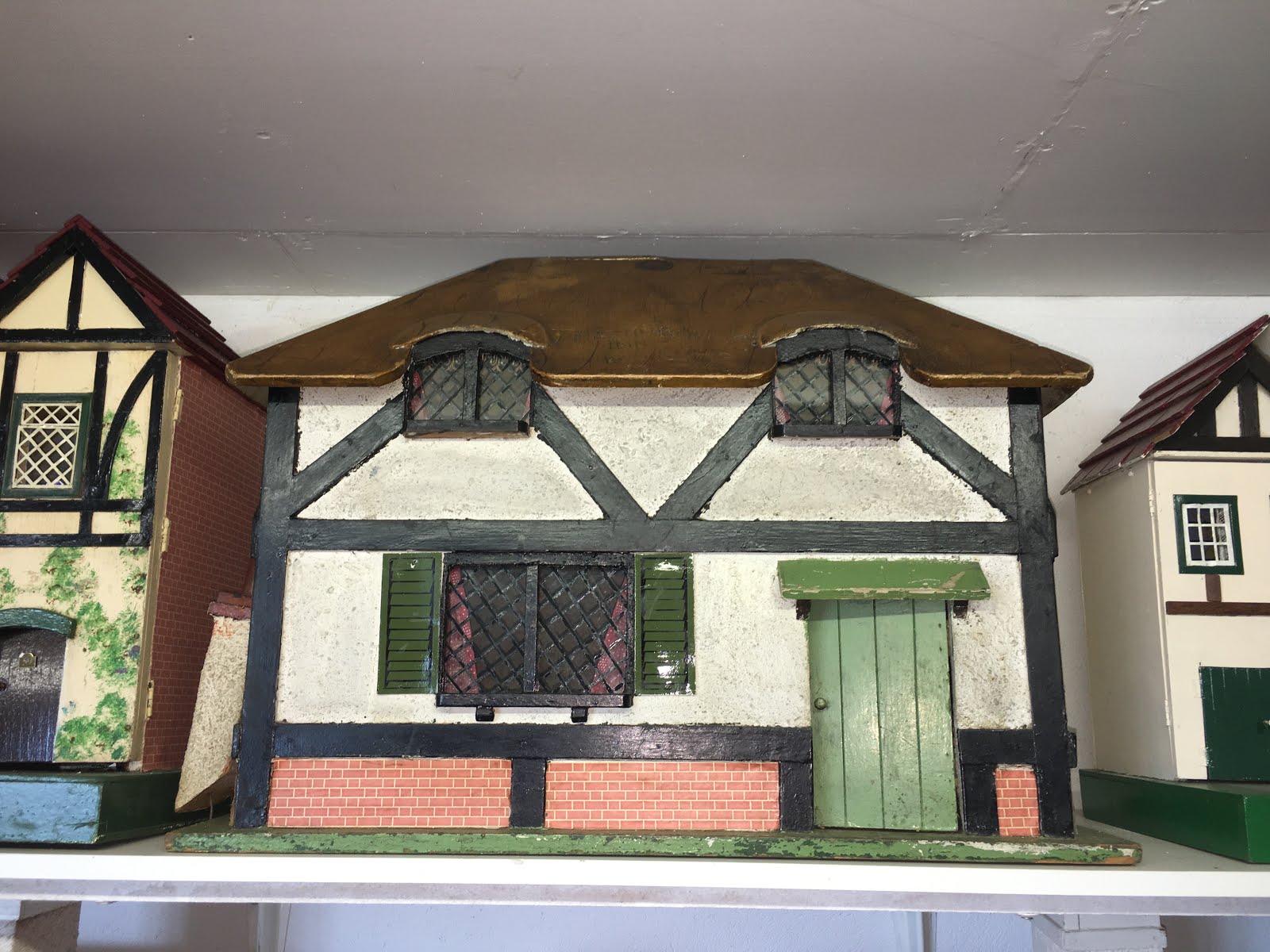 Truly Madly Tiny: The Most Amazing Lines/Triang Dolls' House Collection!