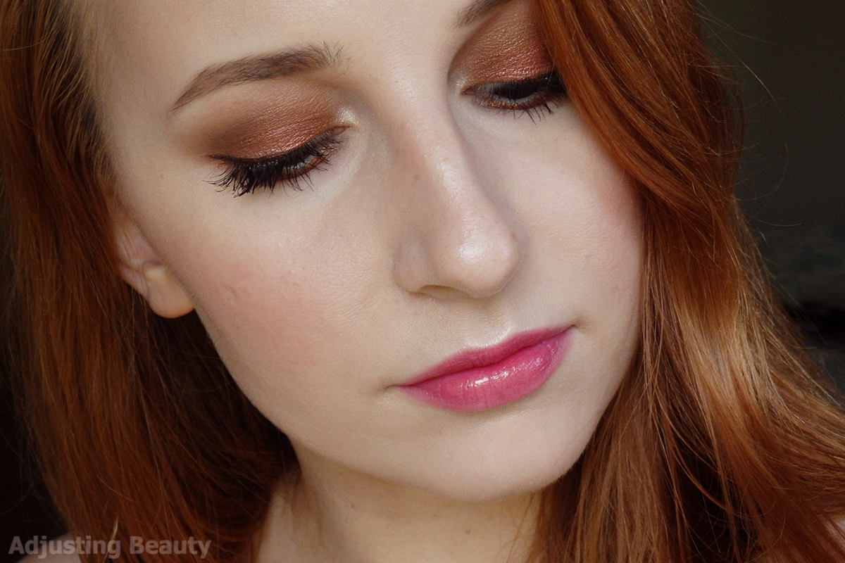 Summer Bronze Makeup - Adjusting Beauty