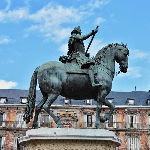 Estatua a Felipe III en la Plaza Mayor de Madrid | Cuadernos de derecho ...