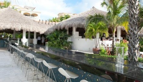 The Longest Bar in the World (In Las Vegas?) | Bud Meyers