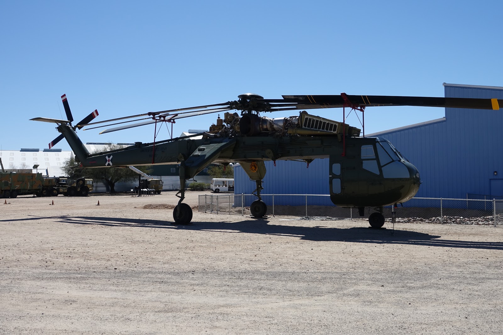 Blair's 軍事,警察及消防攝影: 塞考斯基 SIKORSKY CH-54A TARHE