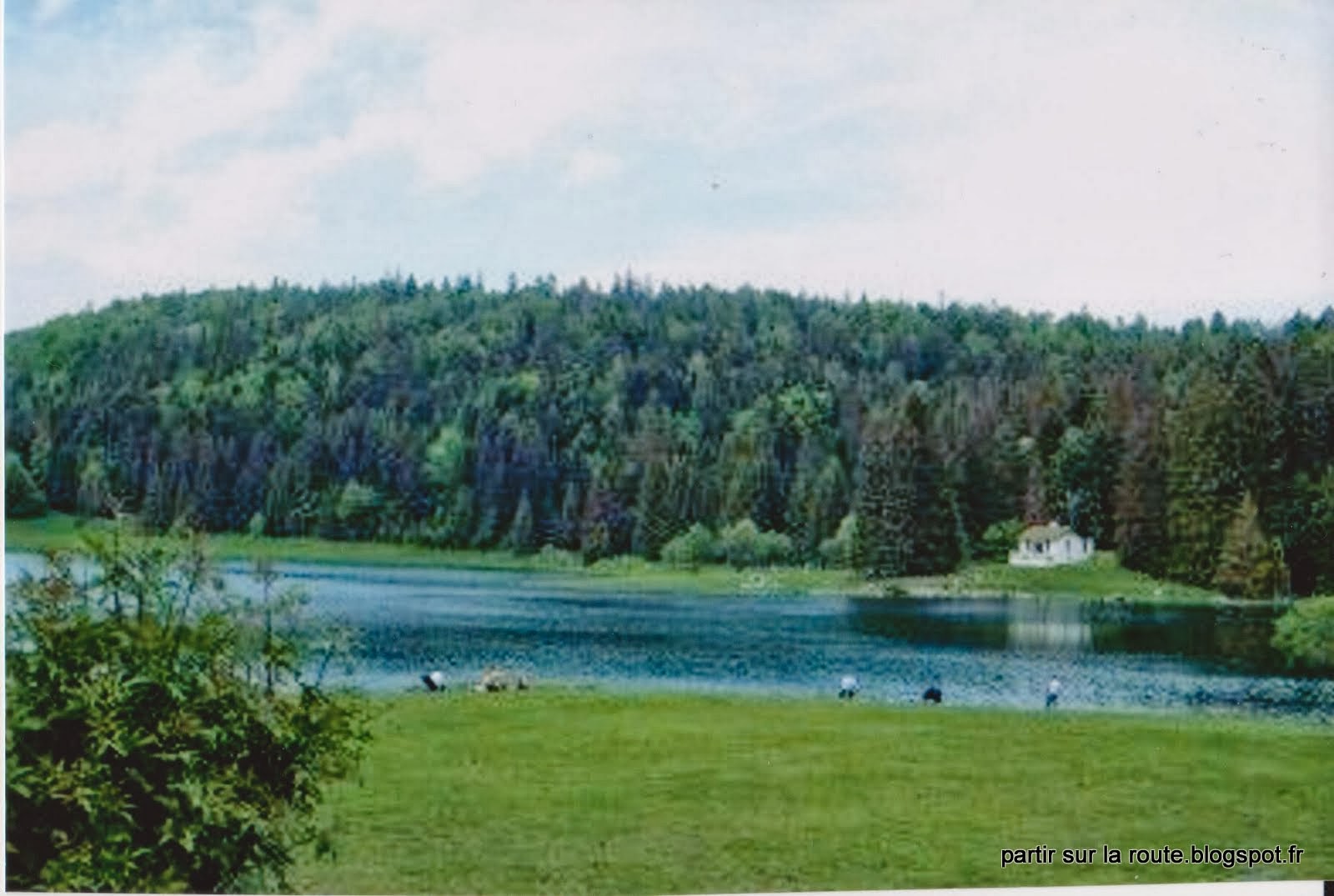 PARTIR SUR LA ROUTE: LE LAC GENIN