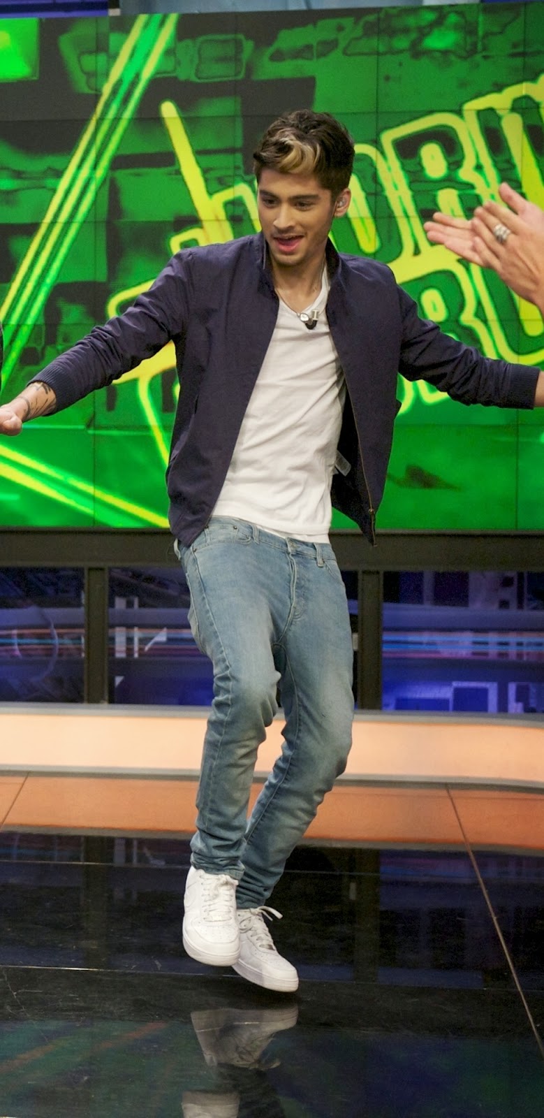 Celeb Saggers: Liam Payne, Zayn Malik & Louis Tomlinson Sagging on 'El ...