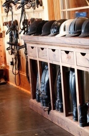 Horse Country Chic: Horse Barn Organization 101