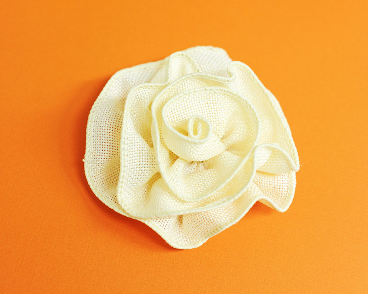 Ben Franklin Crafts and Frame Shop: How-to: Make a Flower Using Wired ...