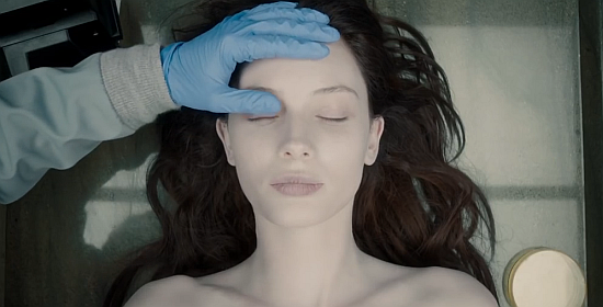 The Horror Club: VOD Review: The Autopsy of Jane Doe (2016)