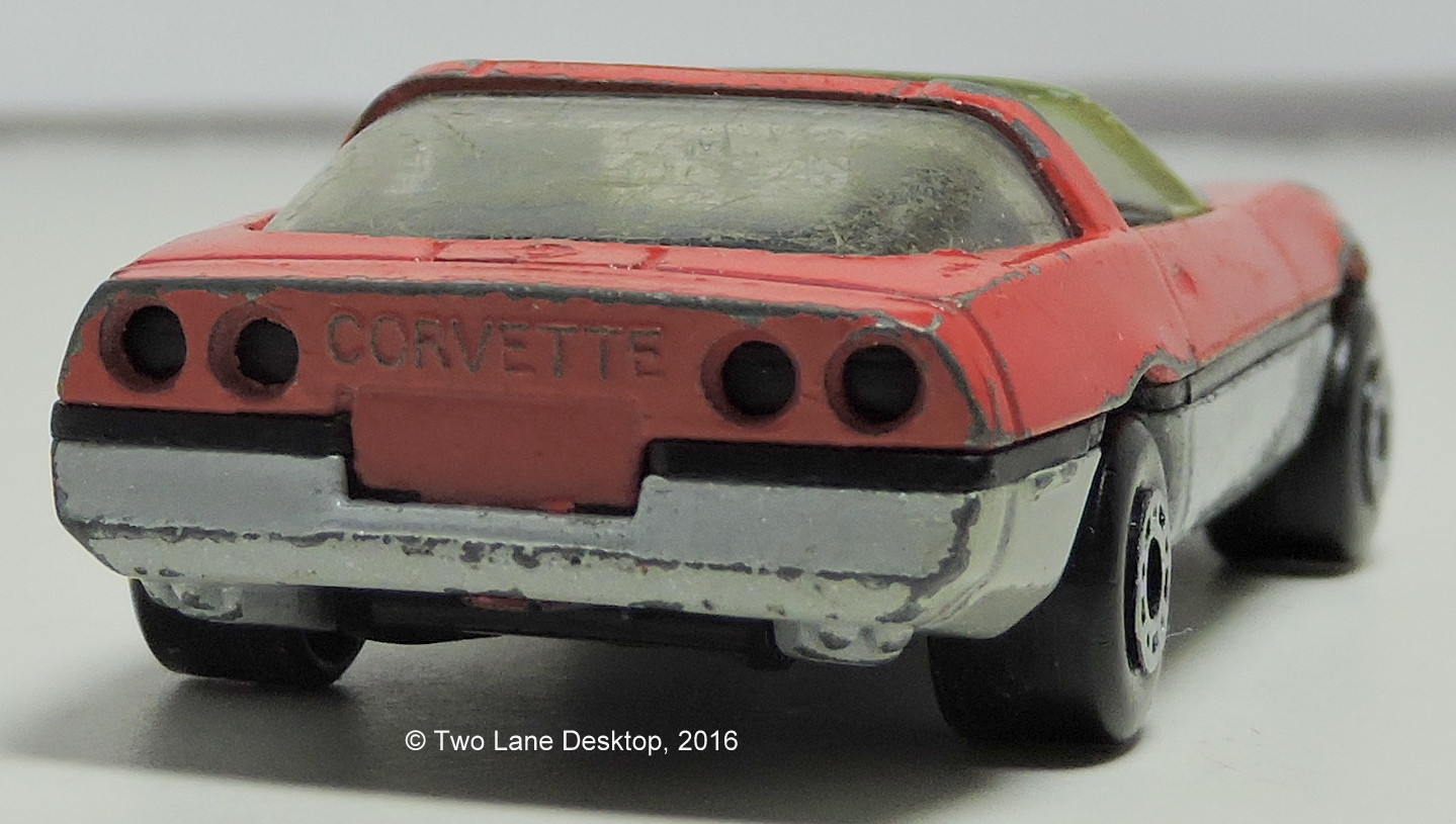 Matchbox 1984 Corvette targa coupe and 1988 Corvette convertible