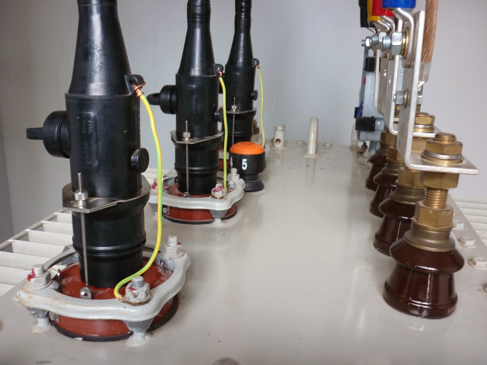 Suluh Electric: November 2013