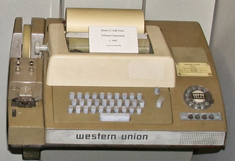 ANOS DOURADOS: IMAGENS & FATOS: IMAGENS - Velharia: APARELHO DE TELEX