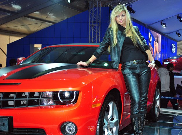 AUTO SHOW GIRLS PHOTOS: Ladies of the 2012 Delhi Auto Show Beautiful ...