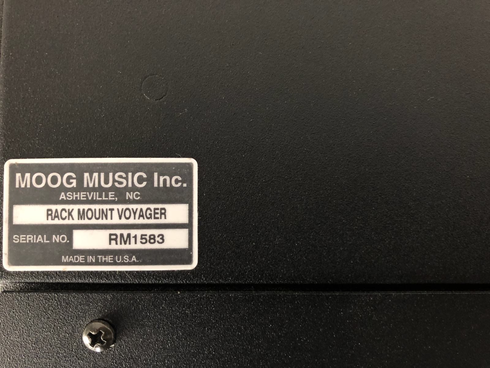 MATRIXSYNTH: Moog Voyager RME Rack Mount Synthesizer. V3.5 SN 1583