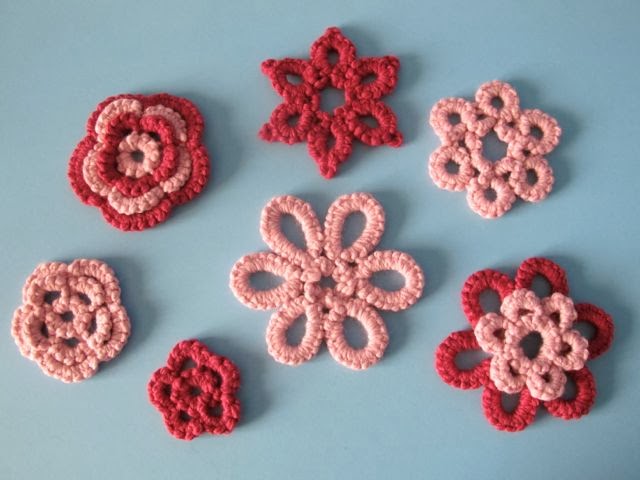 Wind Rose Fiber Studio: Oversized Tatted Wall Flowers Pattern