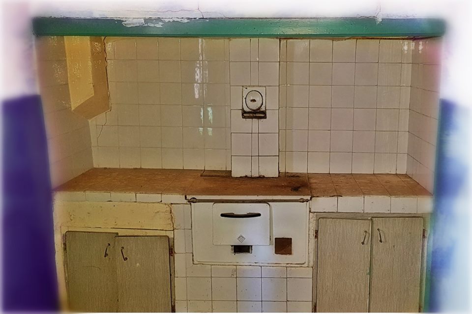 Historias de Épila: Lo que tanto tiempo se llevó "cociendo"...! Poco ...