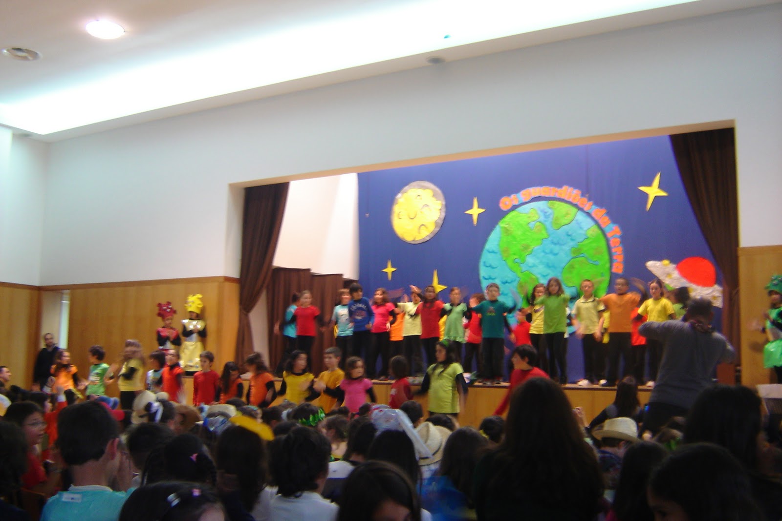 Externato Nossa Senhora de Fátima: março 2011