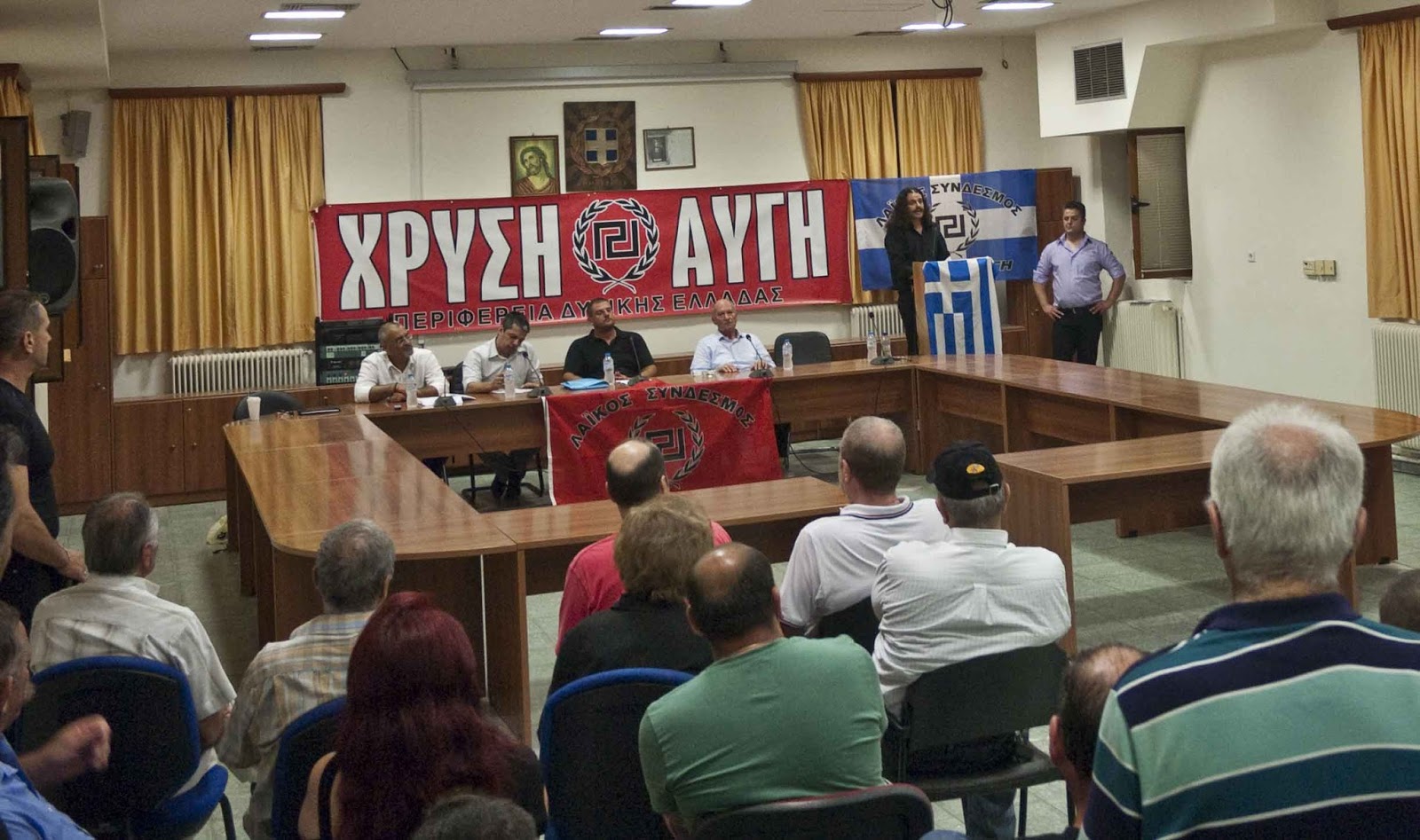 ΣΥΓΚΕΝΤΡΩΣΗ ΤΗΣ ΧΡΥΣΗΣ ΑΥΓΗΣ ΧΘΕΣ ΣΤΗΝ ΚΑΤΟΥΝΑ