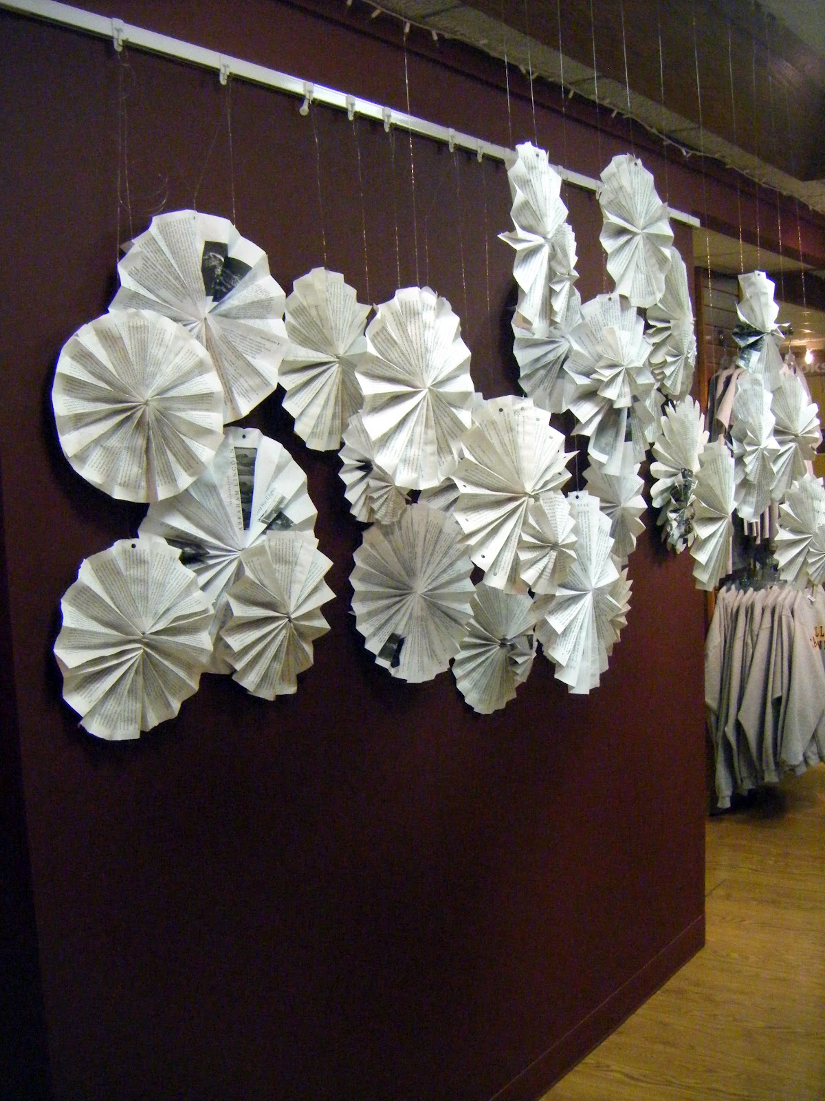 shellmo: Day 97: DIY Store Pinwheel Display
