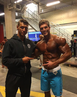 the beauty of male muscle: Robin