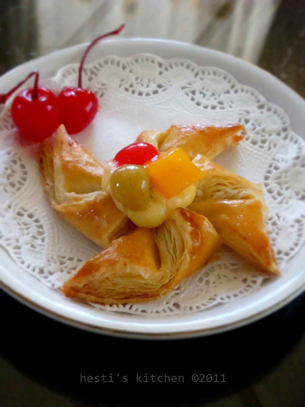 HESTI'S KITCHEN : yummy for your tummy: Windmill and Cream Horn Pastry