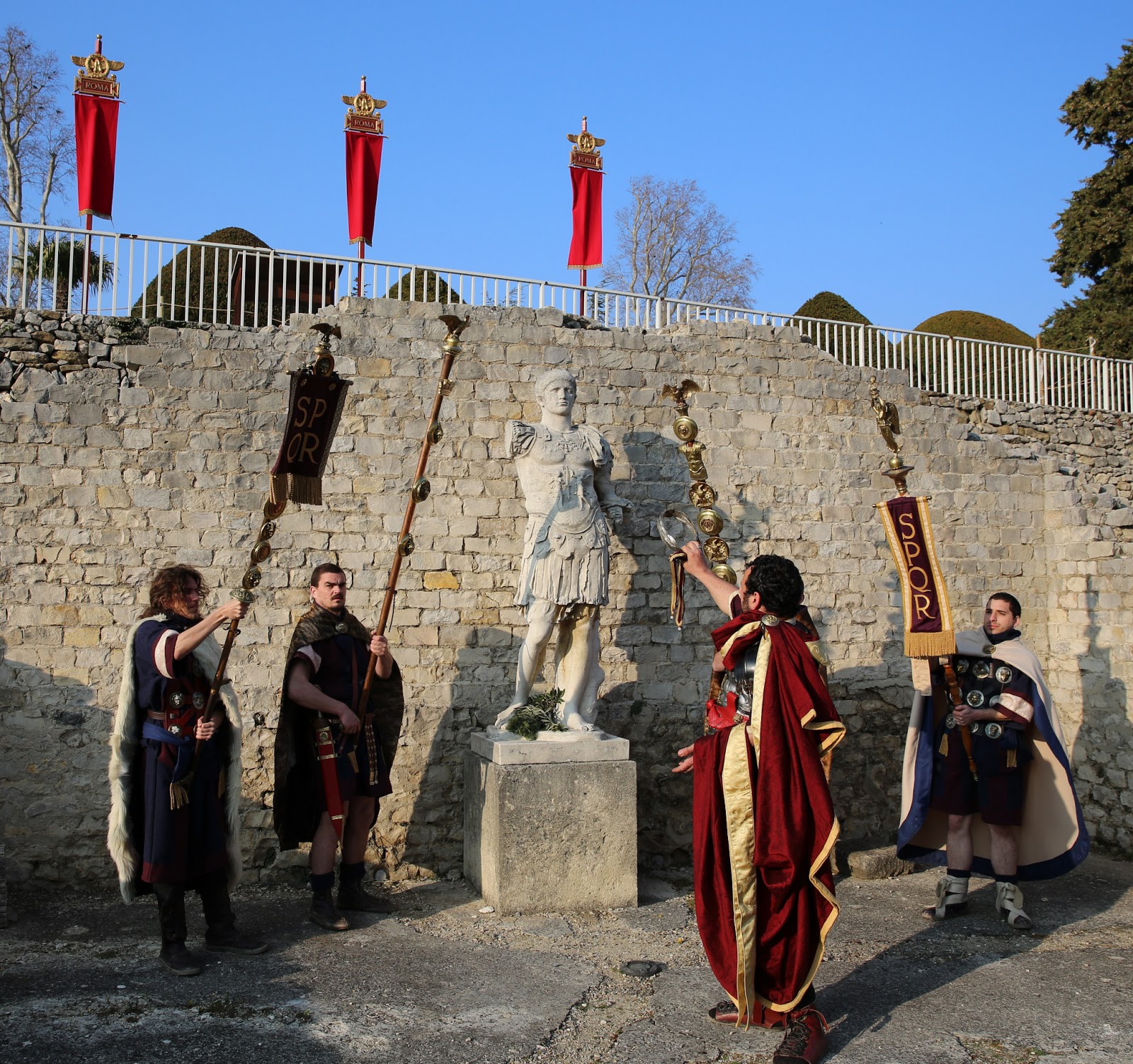 AUGUSTUS CAESAR PRAETORIA: A LA RENCONTRE DE L'EMPIRE ROMAIN 2013, UN ...