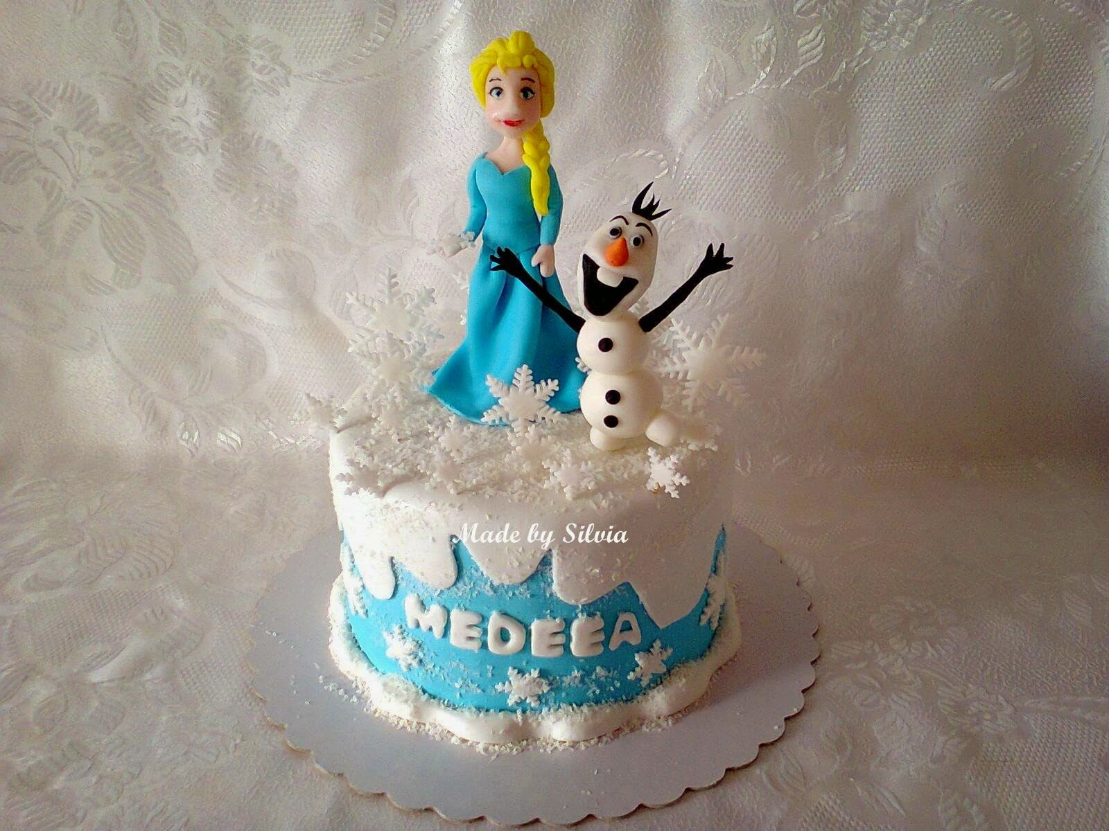 Casuta dulce: Tort cu Elsa (Frozen)