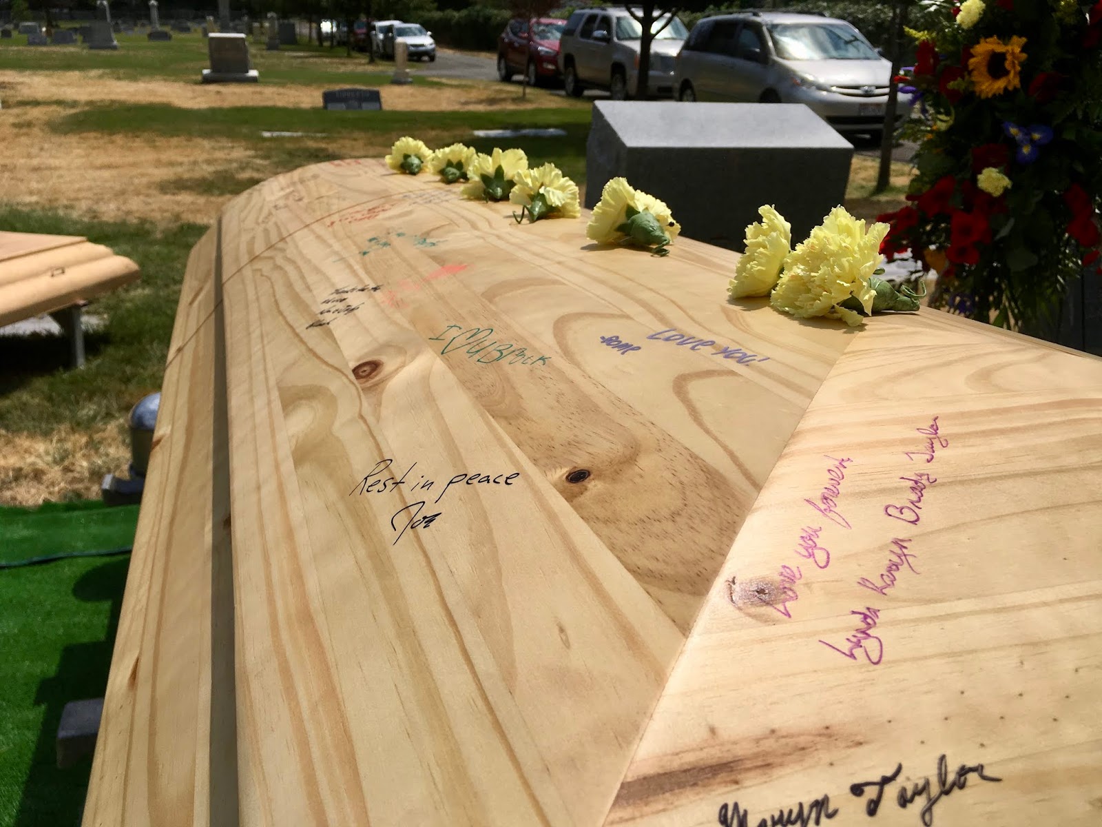 Scotty Watty Doodle All The Day: Casket Graffiti...A Loving Tribute And ...