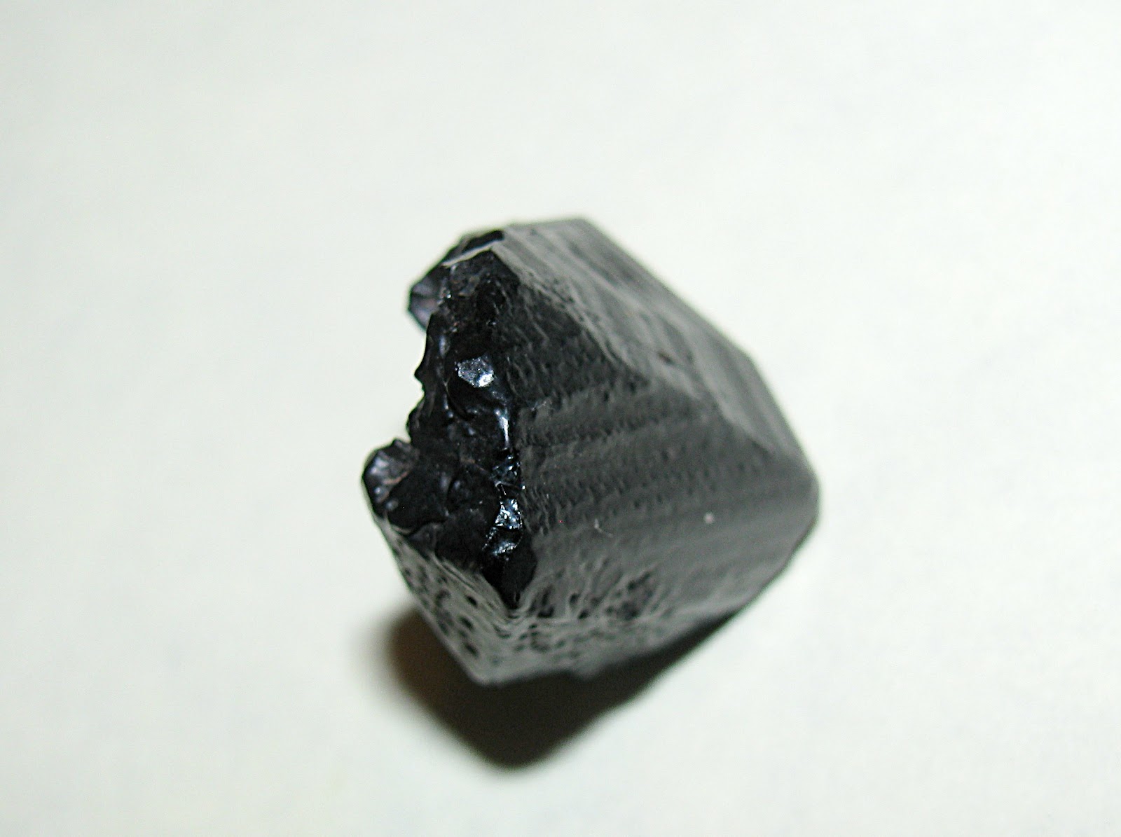 Blogging from the Boot Heel: Obsidian crystal from Paramore Crater?