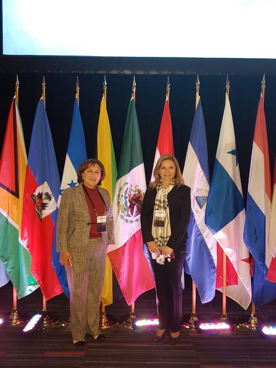 COATEPEC Y LA REGION: ACUDE NOEMÍ GUZMÁN A MONTREAL CANADÁ, A REUNIÓN ...