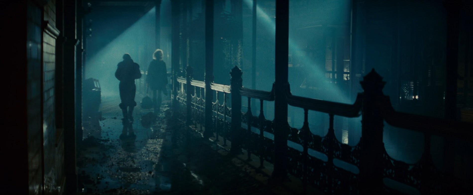 The Beautiful Film Frames: Blade Runner HD Stills