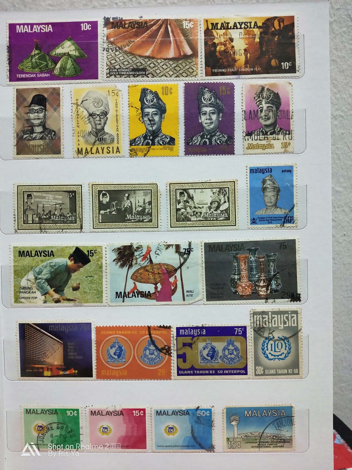 RIS-FAMILI | FAMILIES ARE FOREVER: Tahun Baru | Hobi Baru | Kumpul Setem